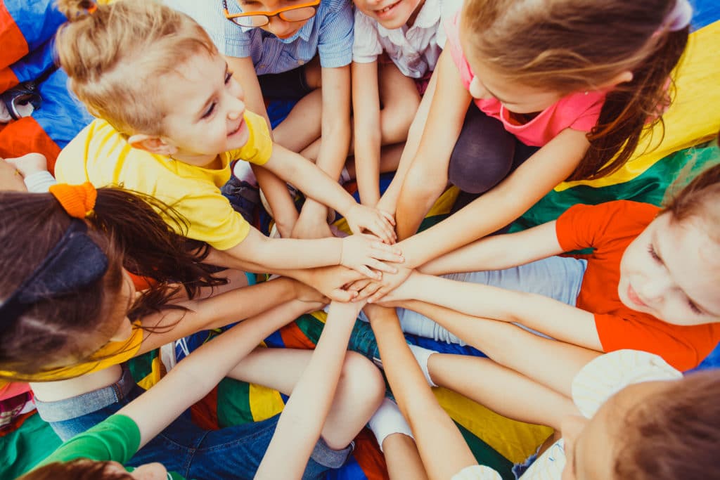 Gemeinsam stark für Kinderrechte - Fokus April: Spiel, Freizeit ... Gemeinsam stark für Kinderrechte - Fokus April: Spiel, Freizeit ...